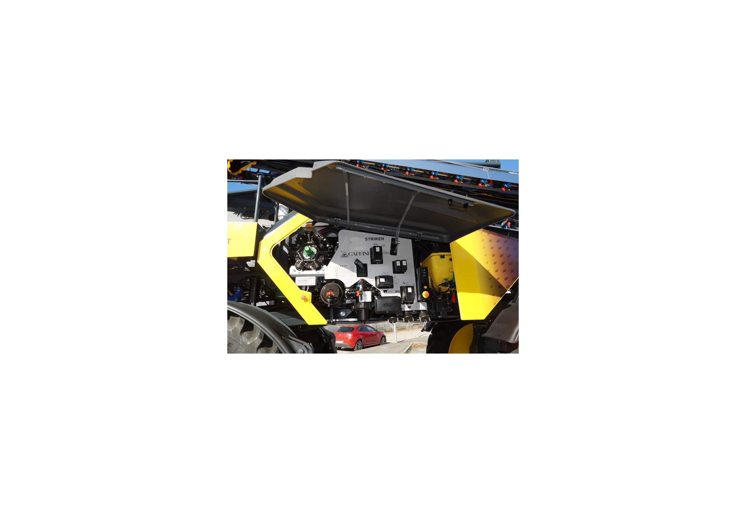 Striker Super Trac 3000-4000 - Self-Propelled Sprayer - Caffini